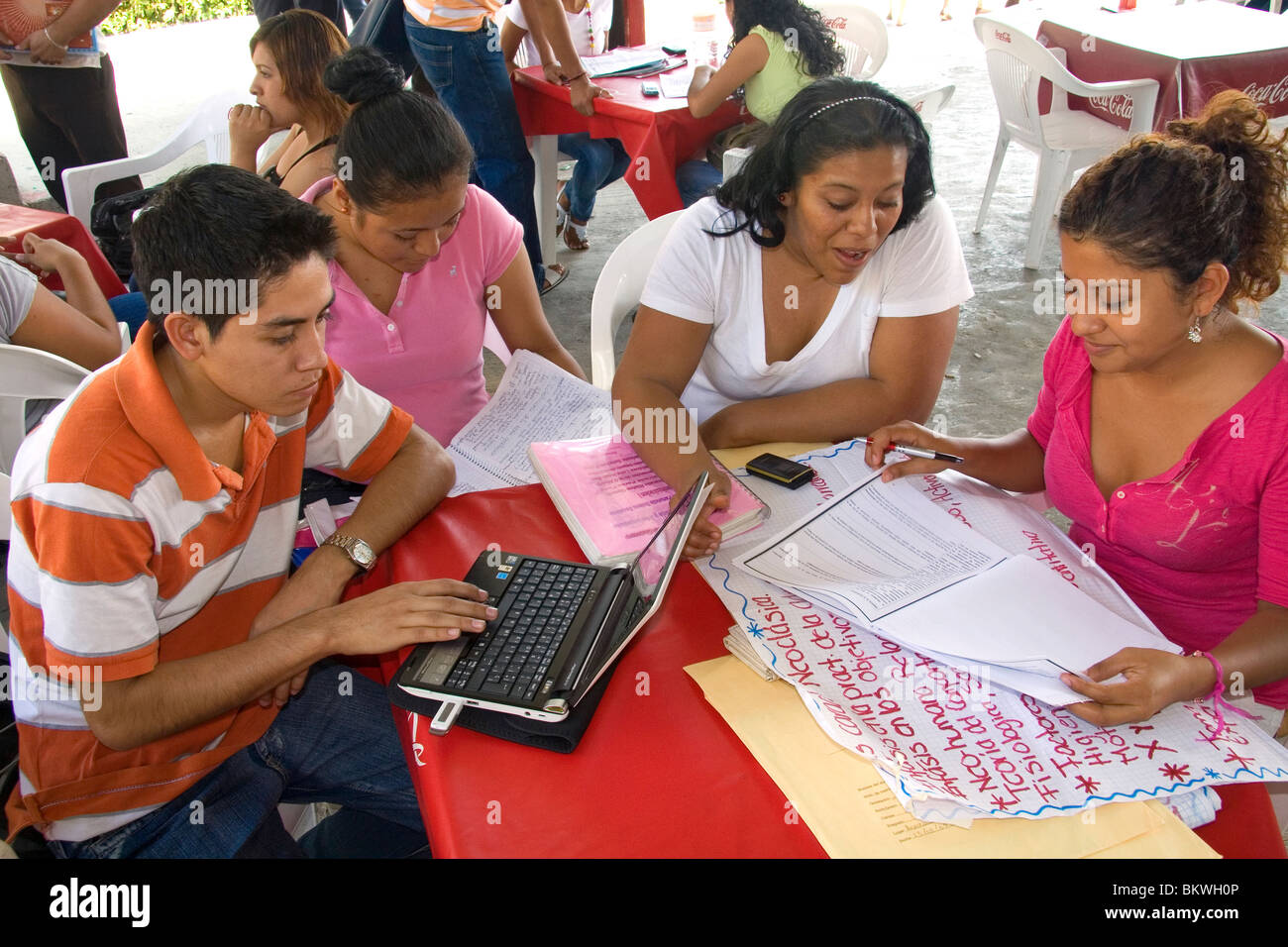 Mexican students hi-res stock photography and images - Alamy