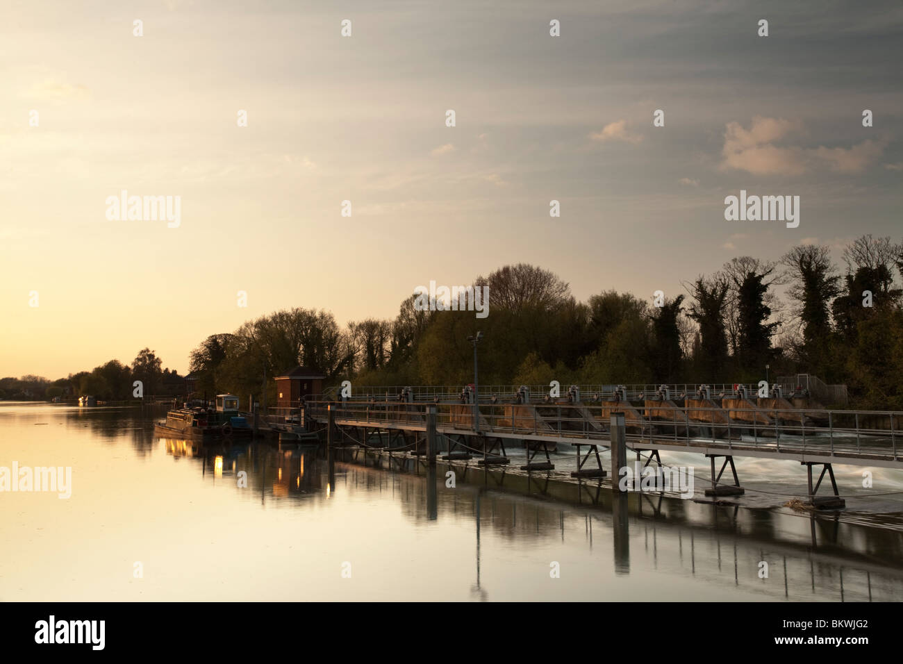 Surrey egham hi-res stock photography and images - Alamy
