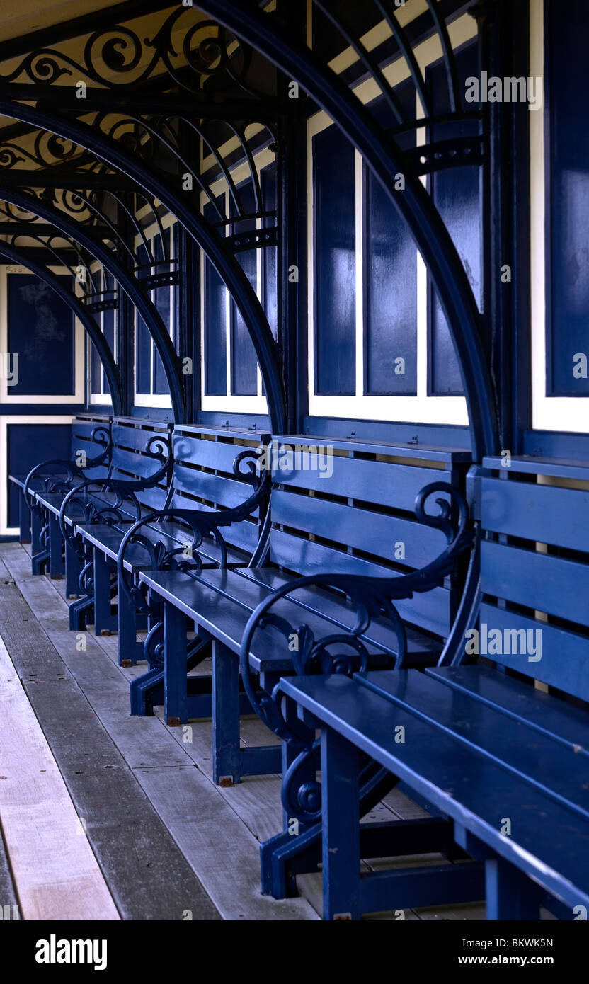 Pier with seating hi-res stock photography and images - Alamy