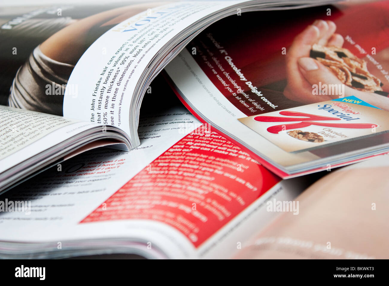 Magazine spread hi-res stock photography and images - Alamy