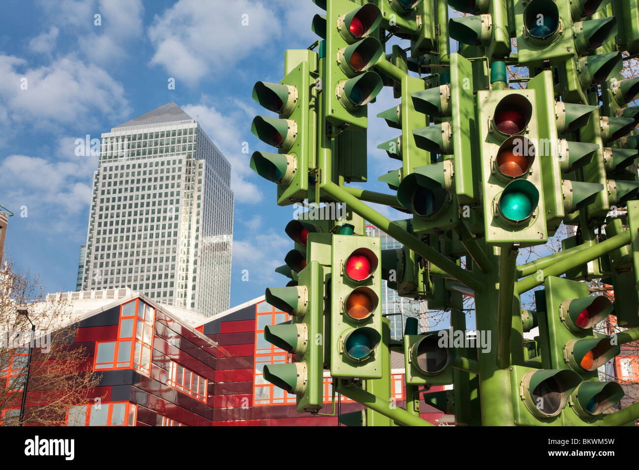 Traffic light tree hi-res stock photography and images - Alamy