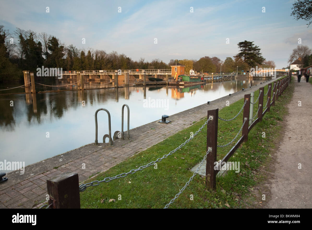 Surrey egham hi-res stock photography and images - Alamy