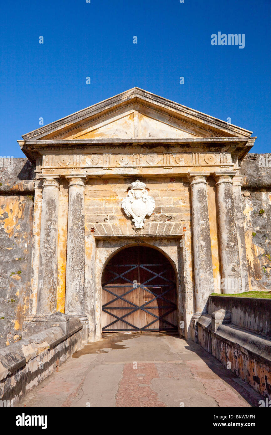 Bridge to door hi-res stock photography and images - Alamy