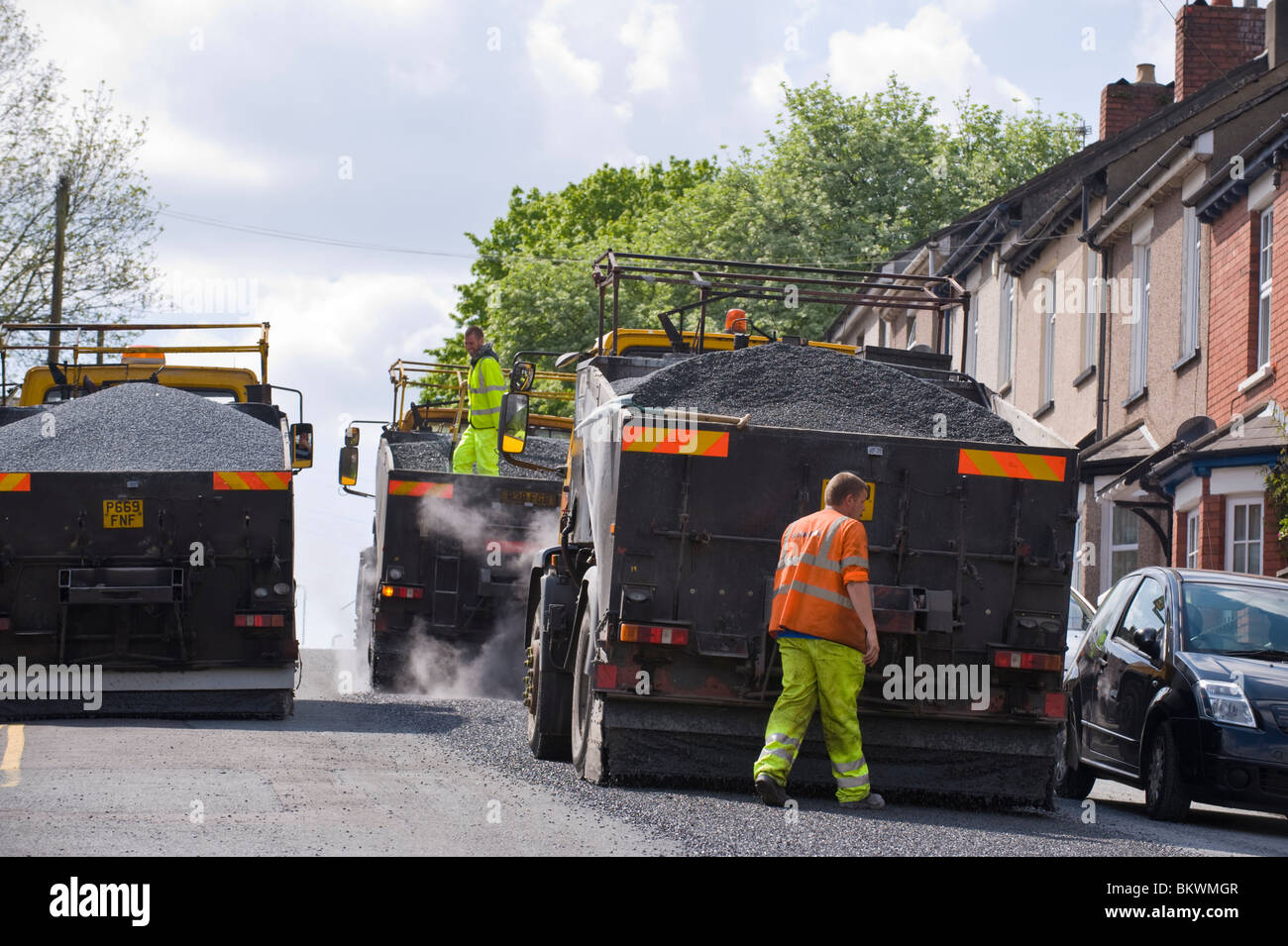 Road resurfacing using a preservation treatment Surface Dressing of ...