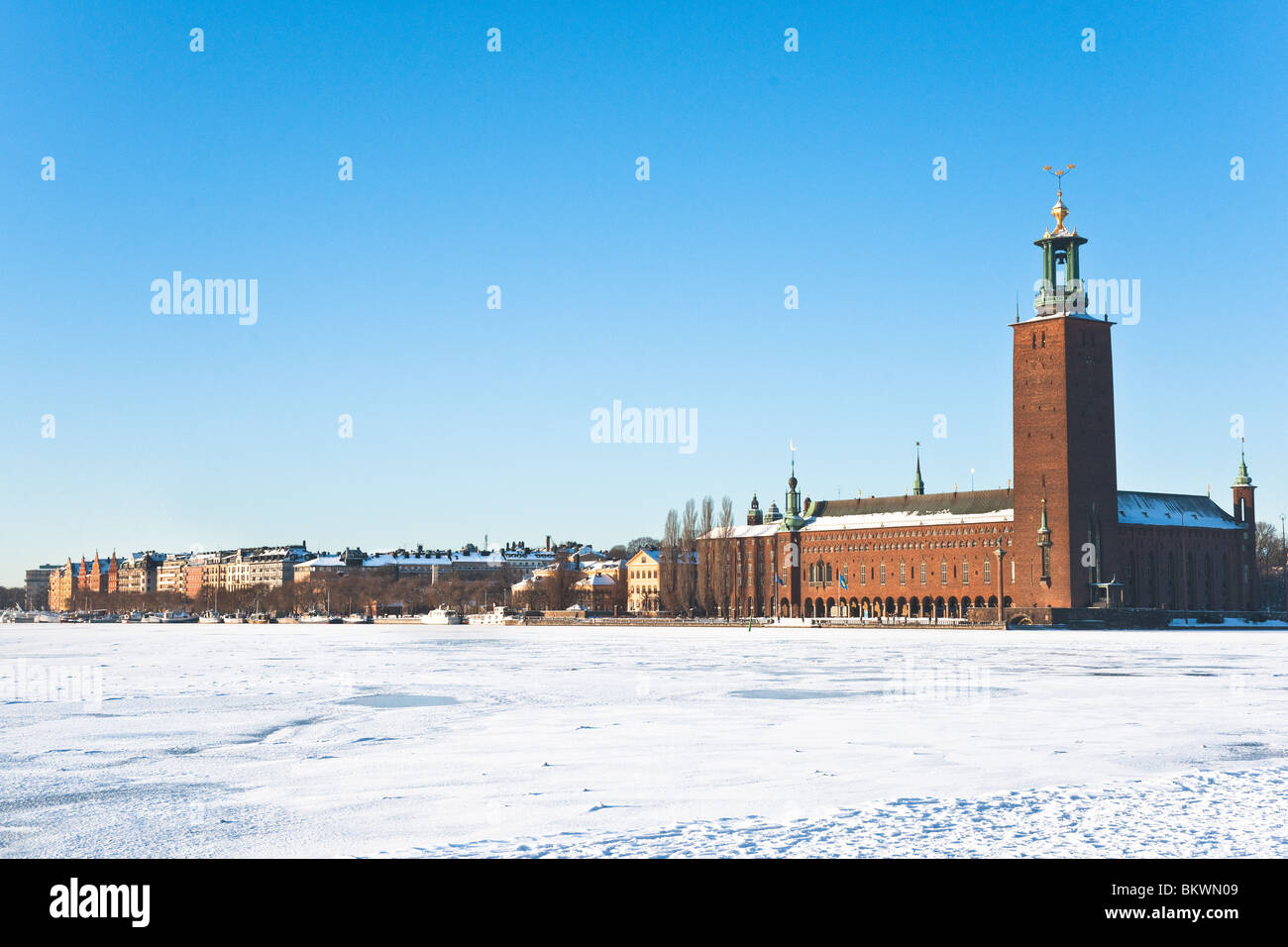 Vinter stadshuset hi-res stock photography and images - Alamy