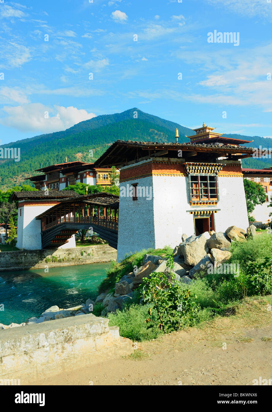 Dzong land hi-res stock photography and images - Alamy