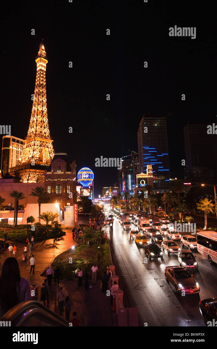 Las vegas strip night road hi-res stock photography and images - Alamy