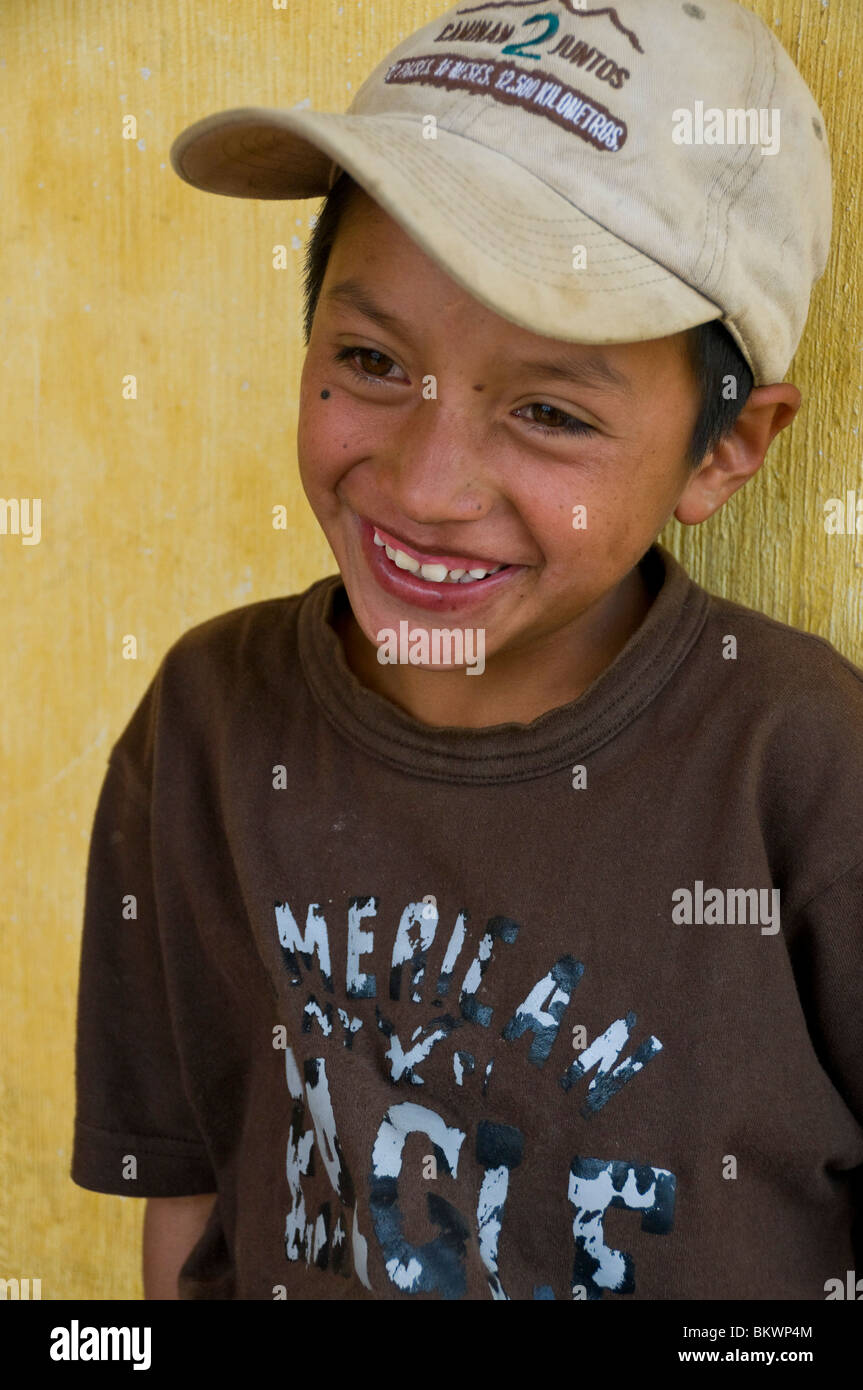Mayan boy hi-res stock photography and images - Alamy