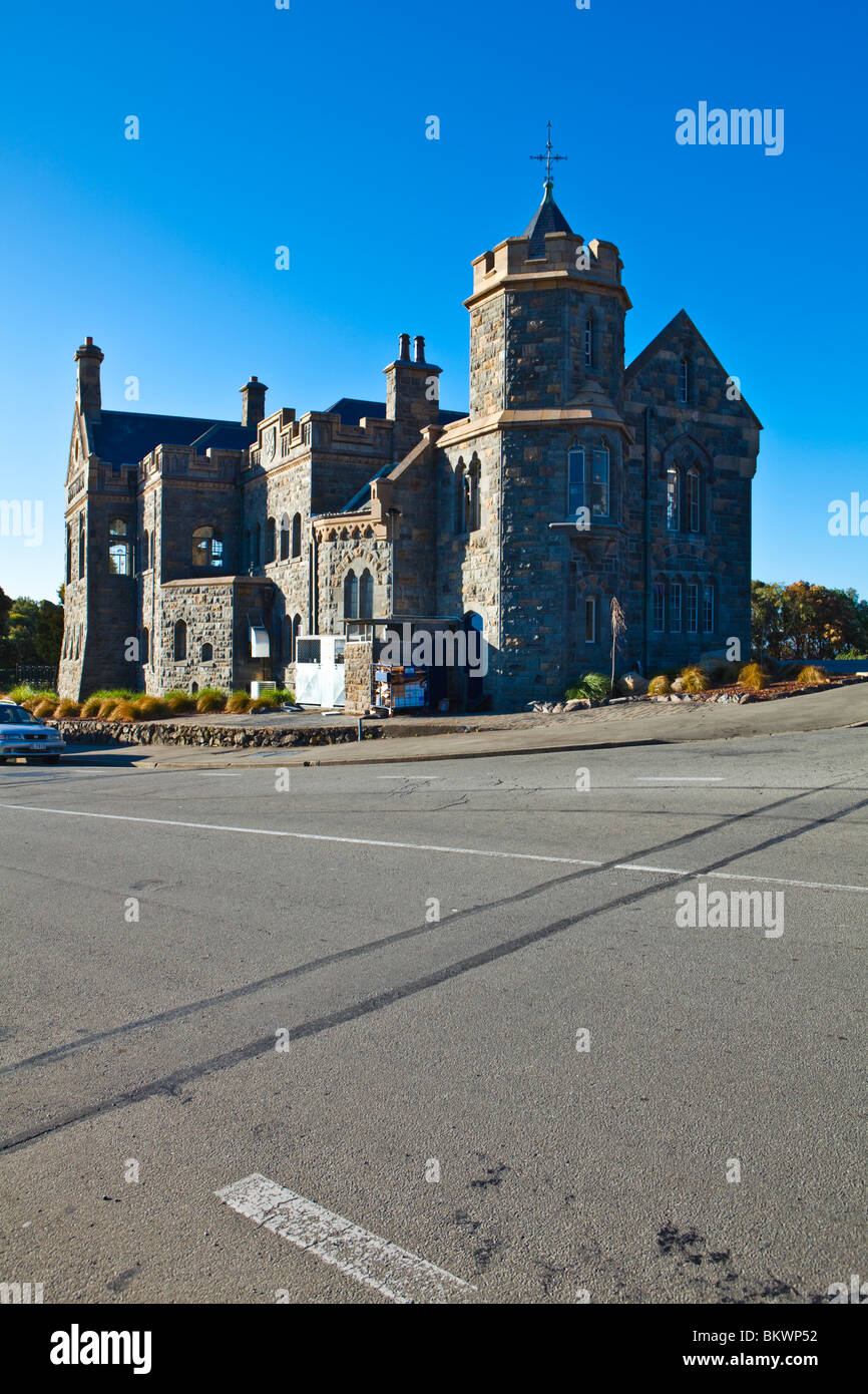 Old sandstone building hi-res stock photography and images - Alamy