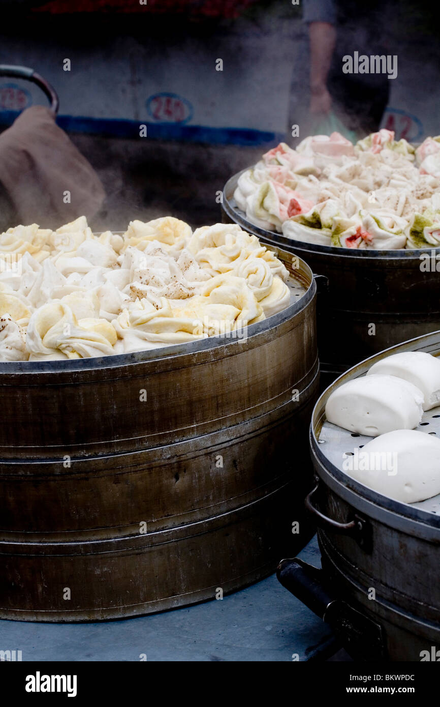 Xining street hi-res stock photography and images - Alamy