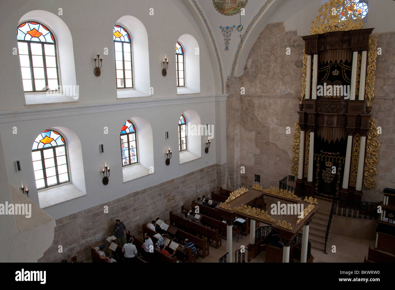 Hurva synagog interior viewed from above Stock Photo - Alamy