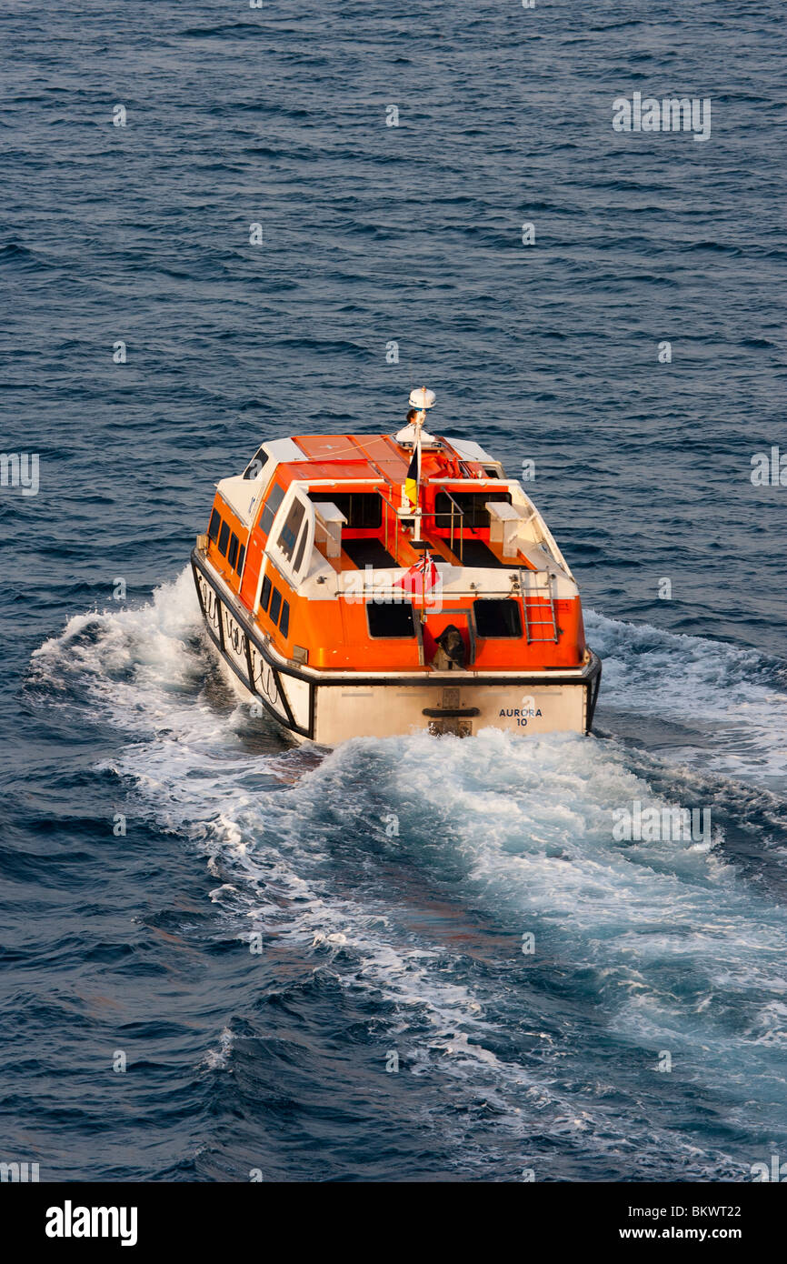 Cruise ship tenders hi-res stock photography and images - Alamy