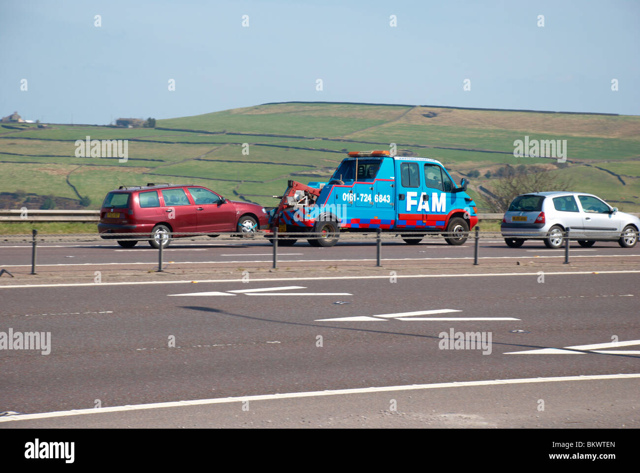 Fam breakdown truck hi-res stock photography and images - Alamy