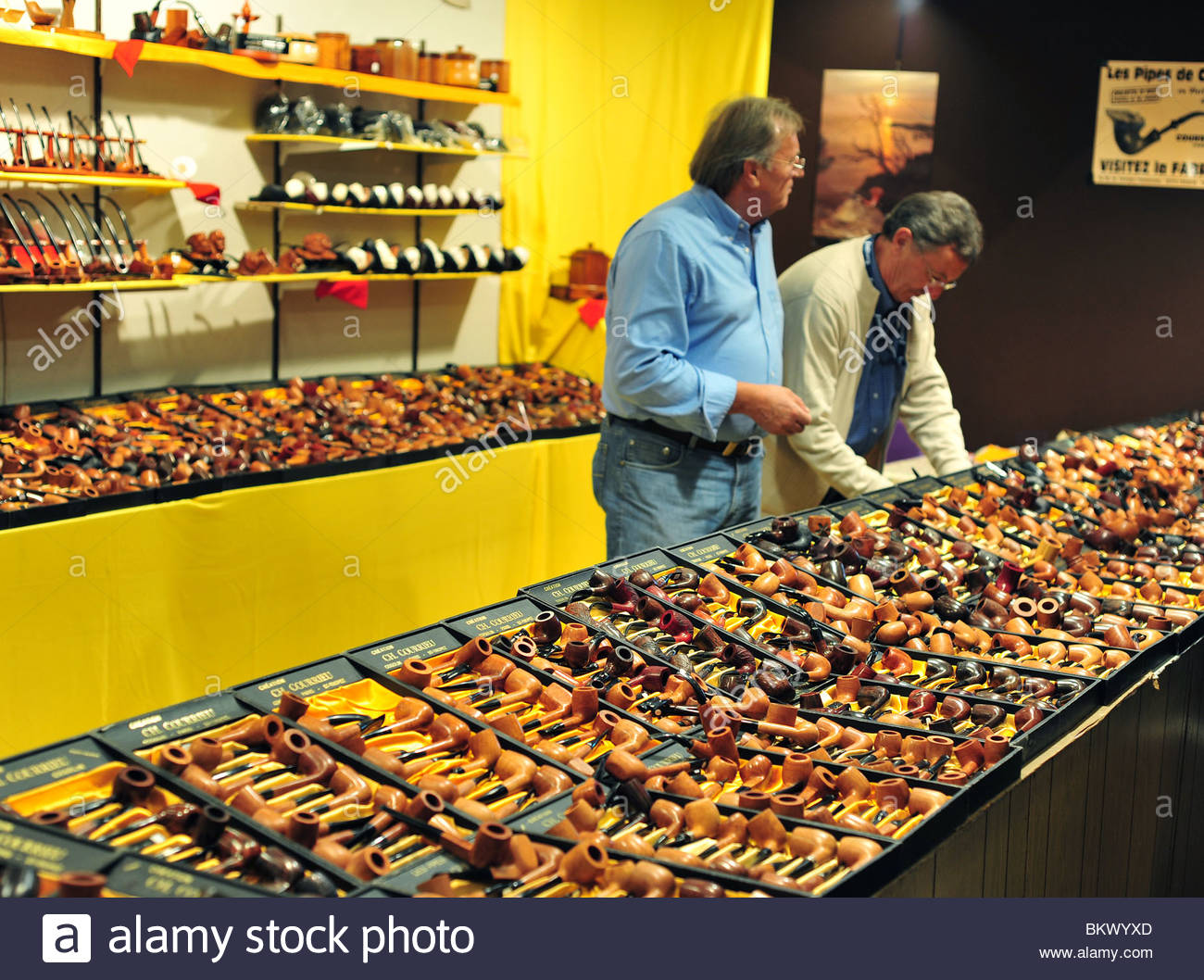 Smoking Pipe Stock Photos & Smoking Pipe Stock Images - Alamy