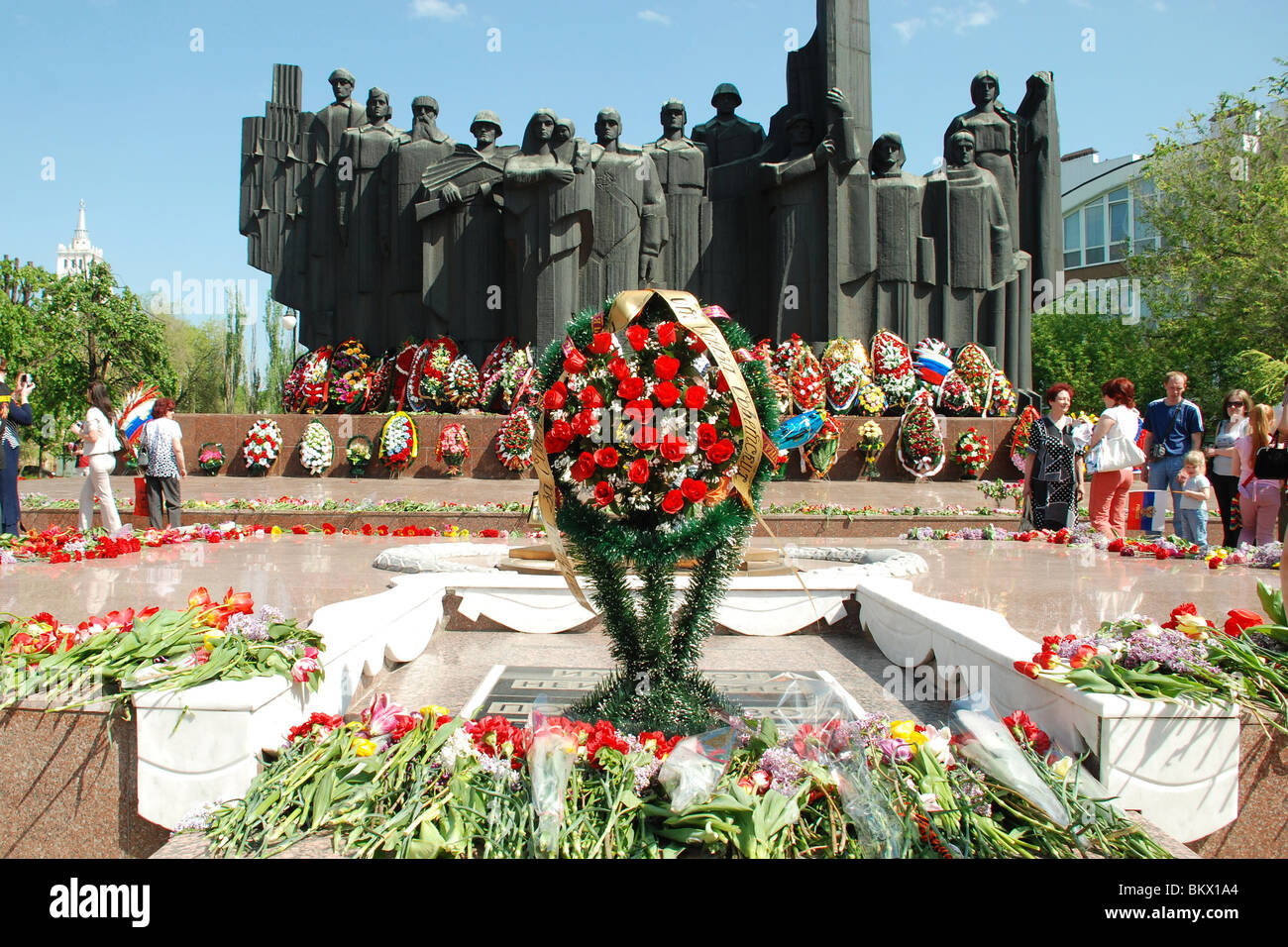 Roses soviet war memorial hi-res stock photography and images - Alamy