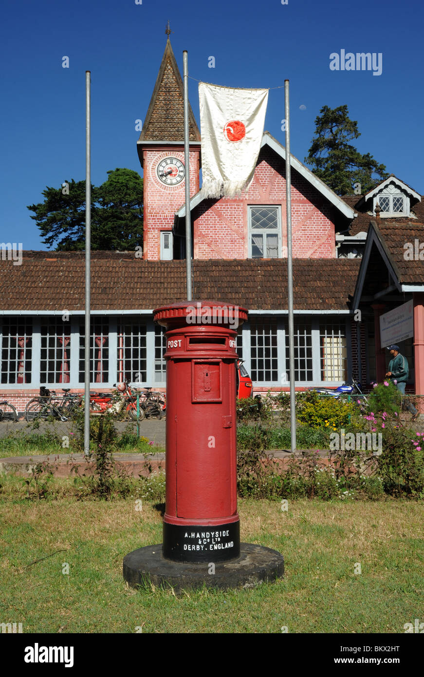 Sri lanka post box hi-res stock photography and images - Alamy