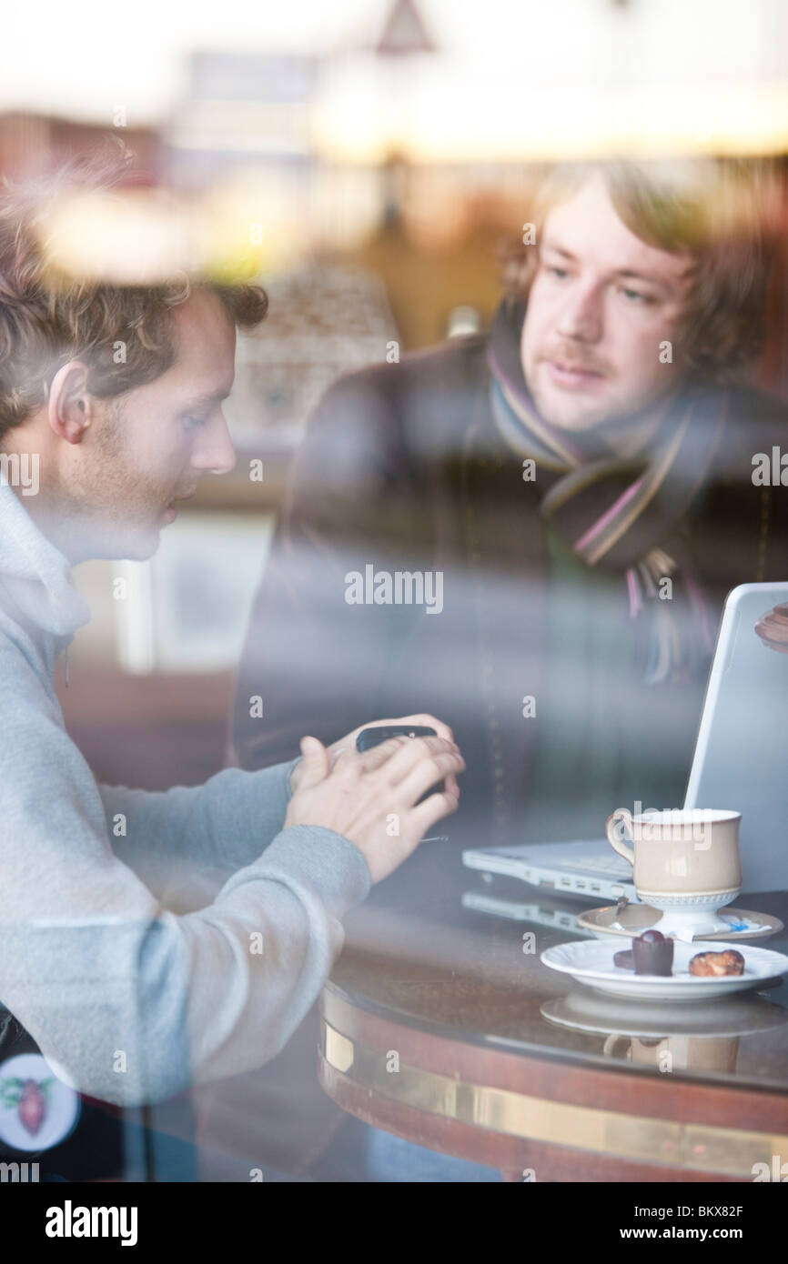 Mate drinking café hi-res stock photography and images - Alamy
