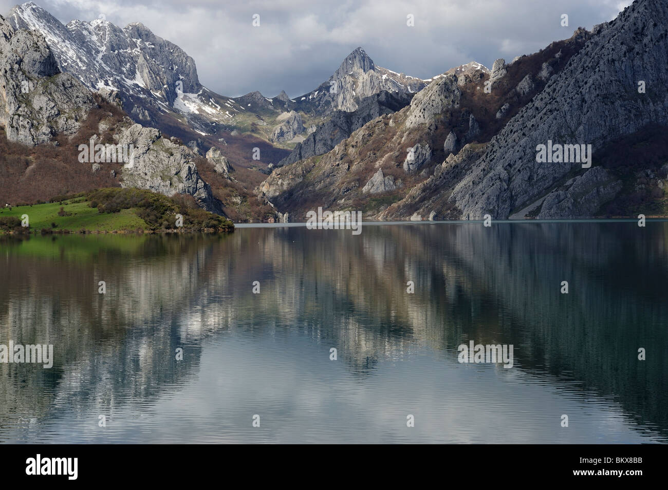 The picos de europa hi-res stock photography and images - Alamy