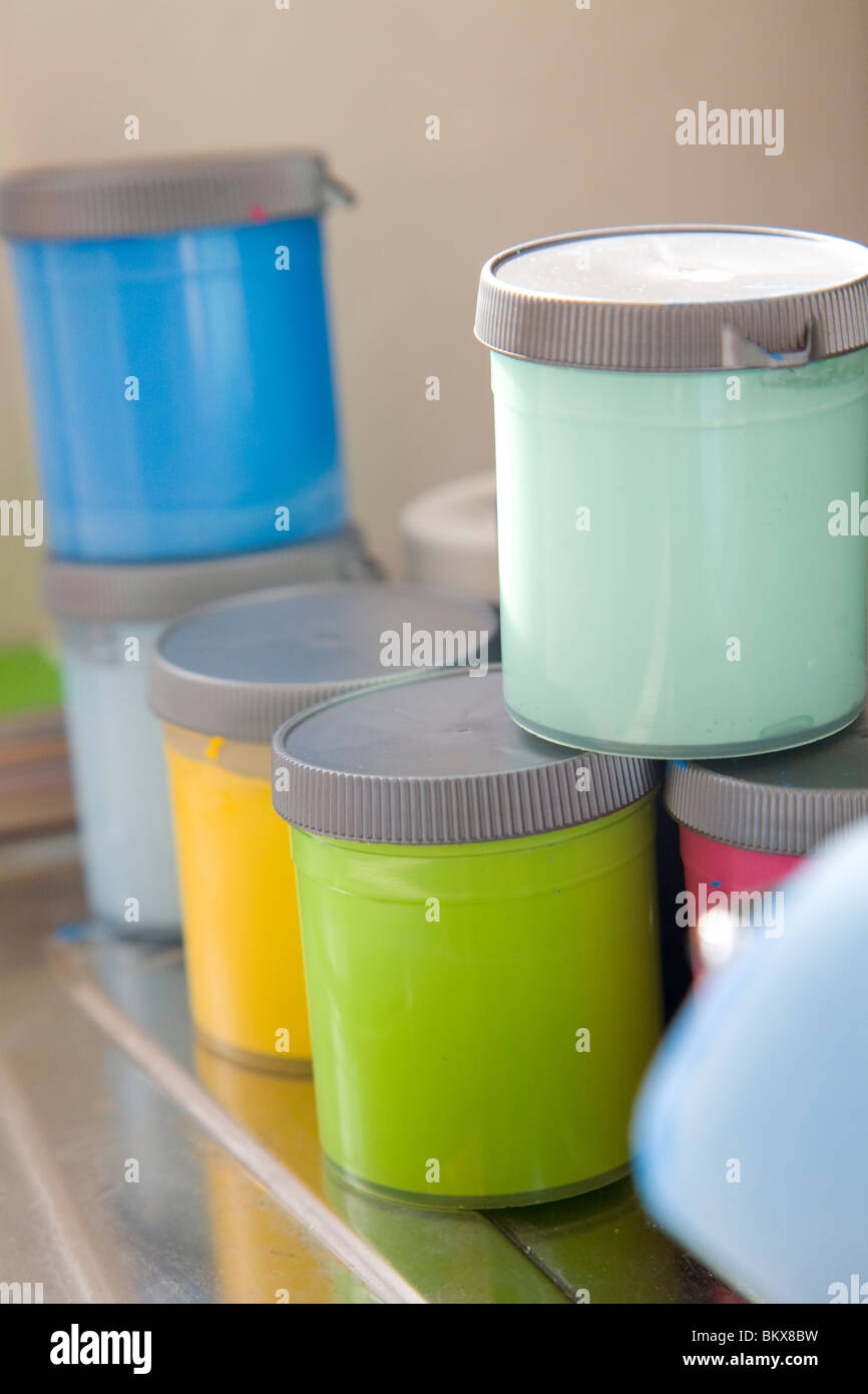 Paint testers hi-res stock photography and images - Alamy