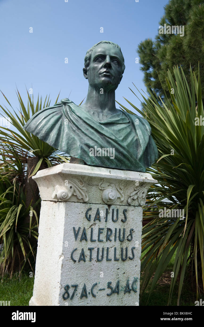 Gaius valerius catullus hi-res stock photography and images - Alamy