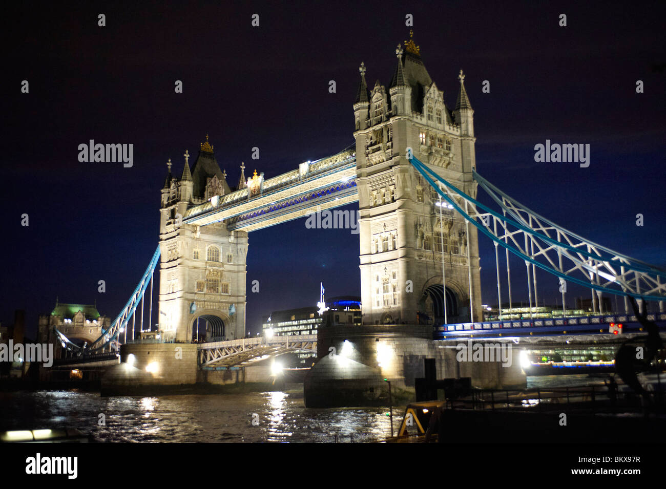 tower bridge uk england Stock Photo - Alamy