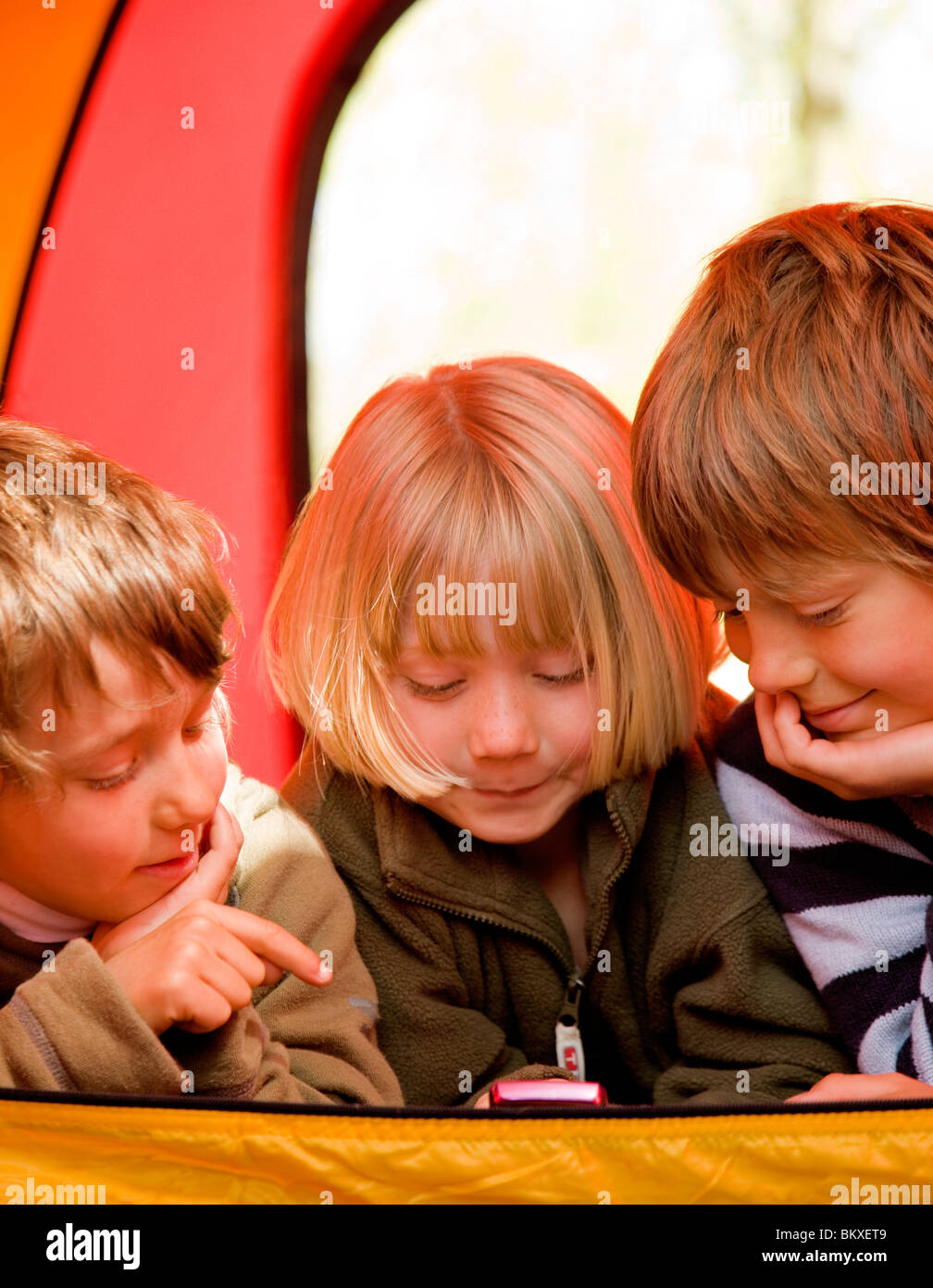 Messaging tools hi-res stock photography and images - Alamy