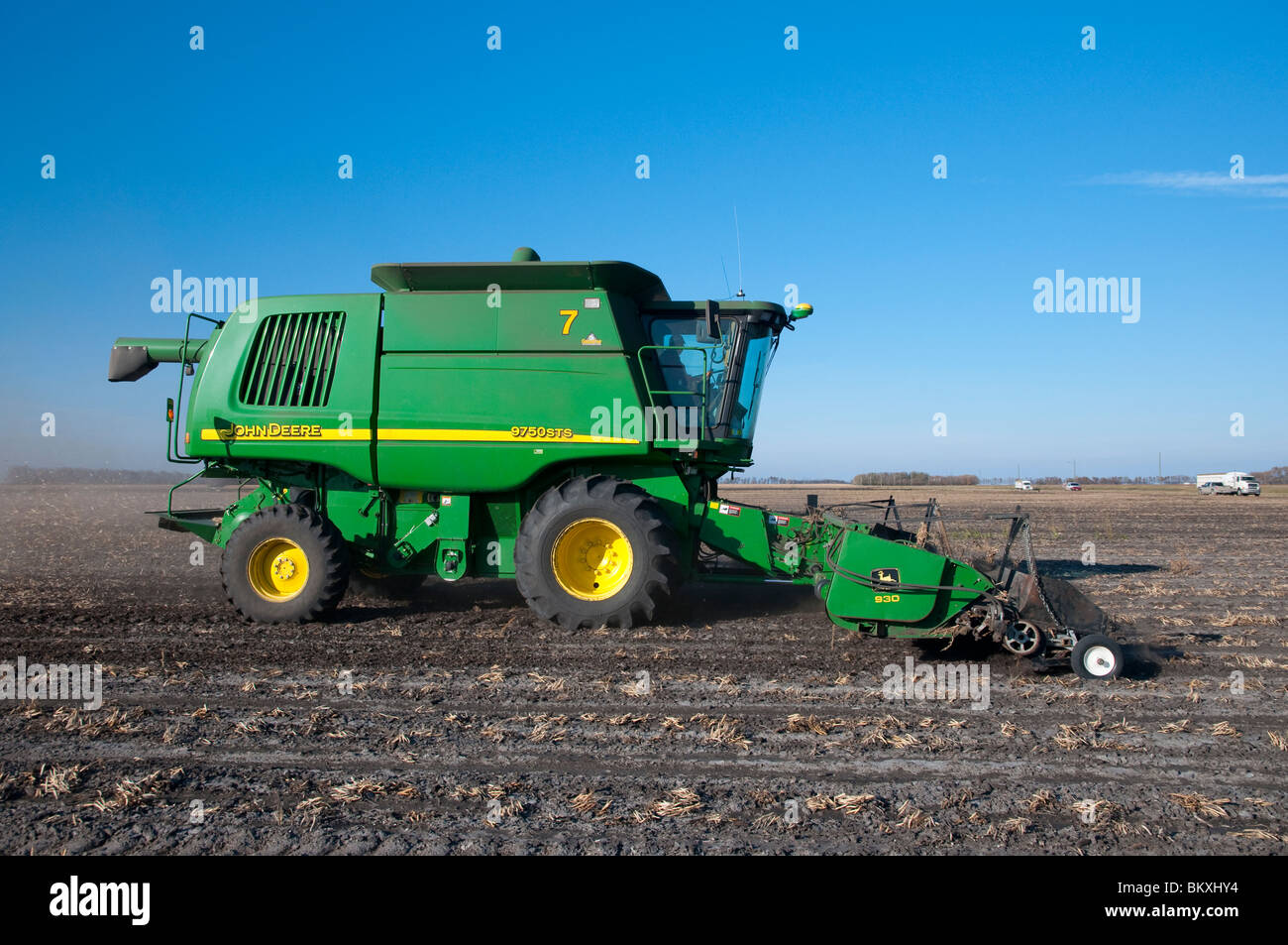 John Deere Harvesting Beans