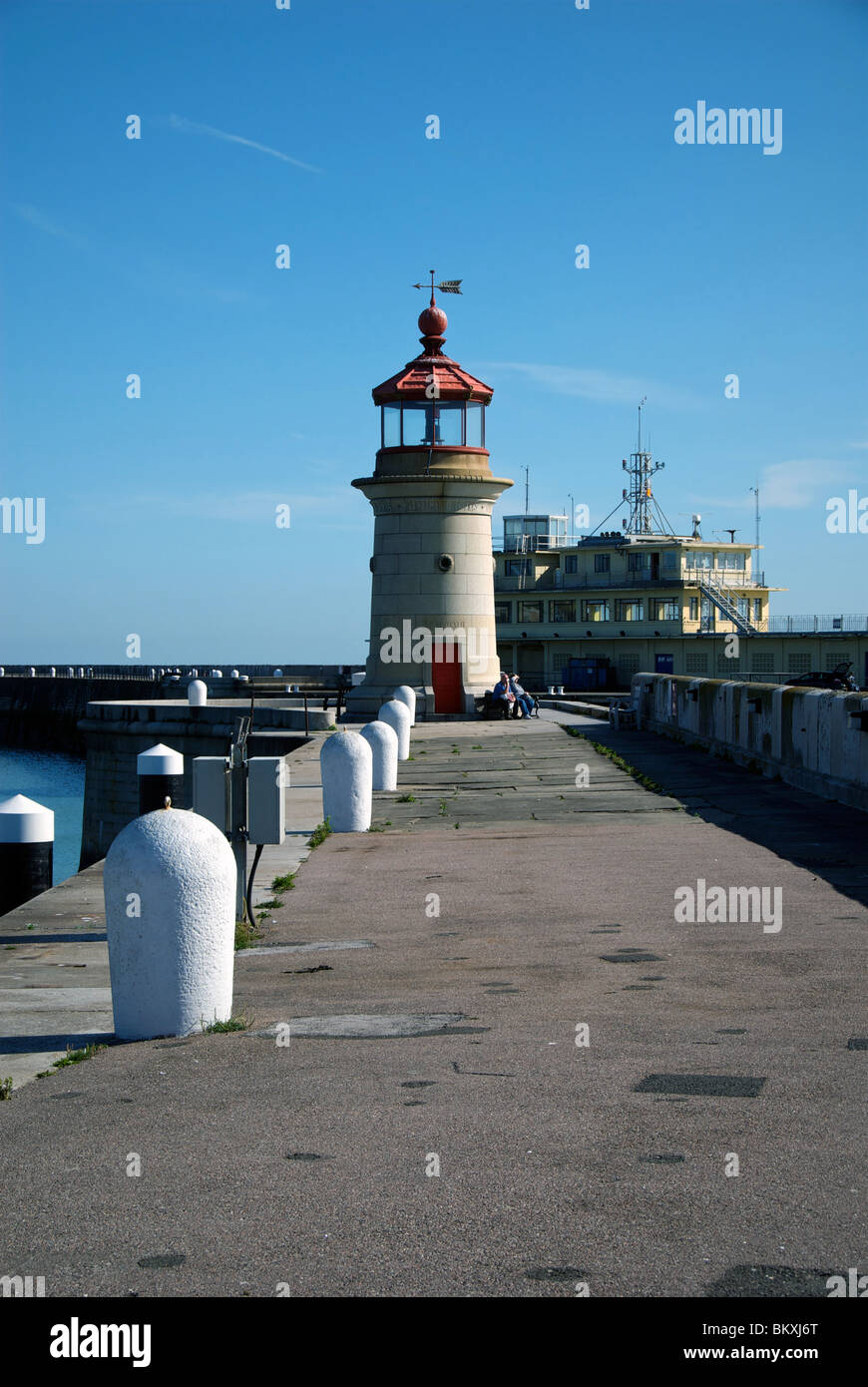 Ramsgate Kent UK Harbor Harbour Quay Sea Wall Pier Stock Photo - Alamy