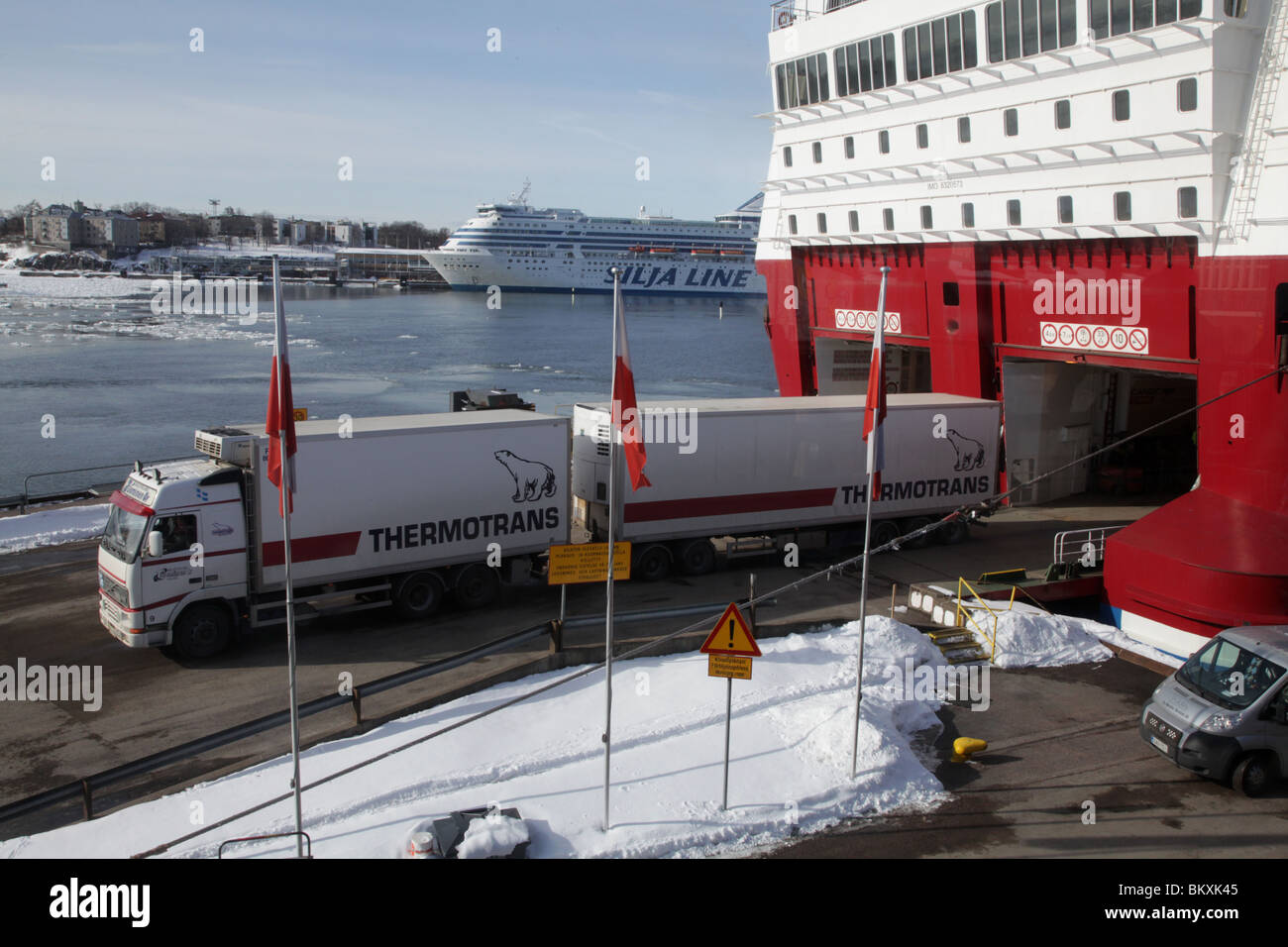 FERRY, FREIGHT, WINTER: Refrigeration lorry Helsinki main harbour ...