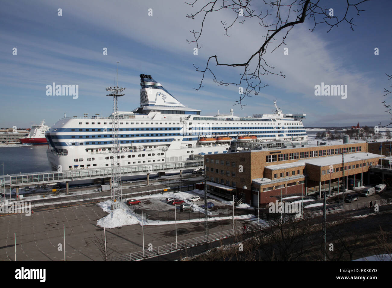 BALTIC FERRIES, WINTER, HELSINKI: Helsinki main harbour from Olympia ...