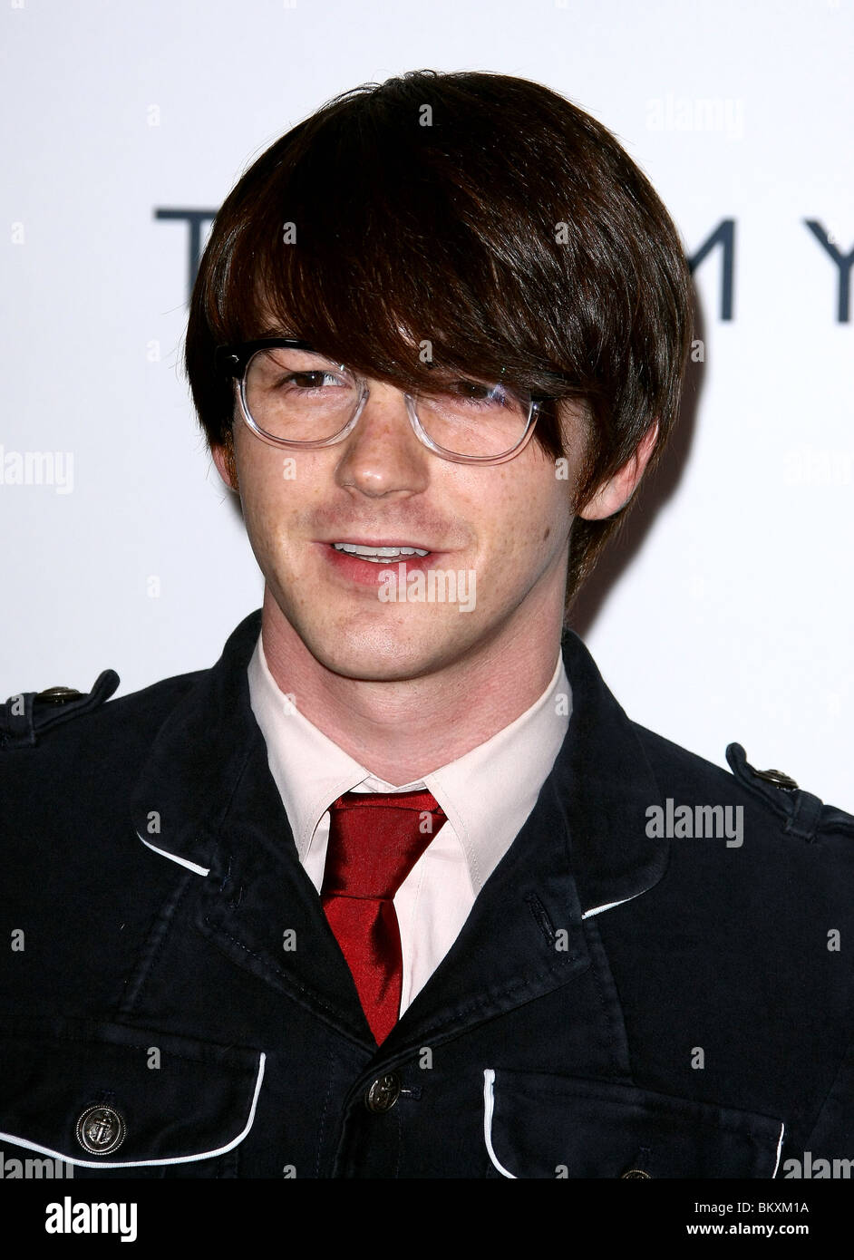 Drake bell 2010 hi-res stock photography and images - Alamy