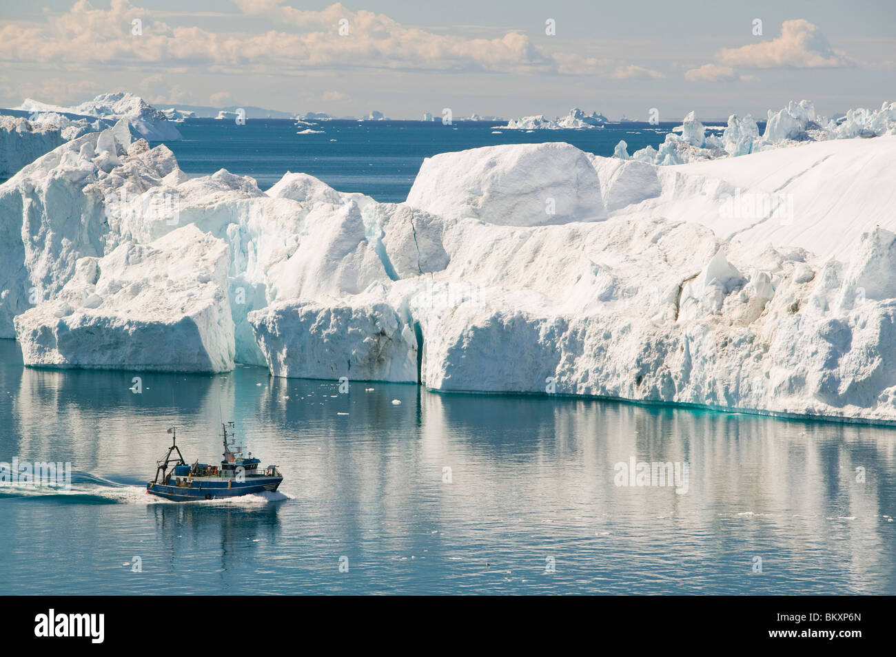 Icebergs from the Jacobshavn glacier or Sermeq Kujalleq drains 7% of ...