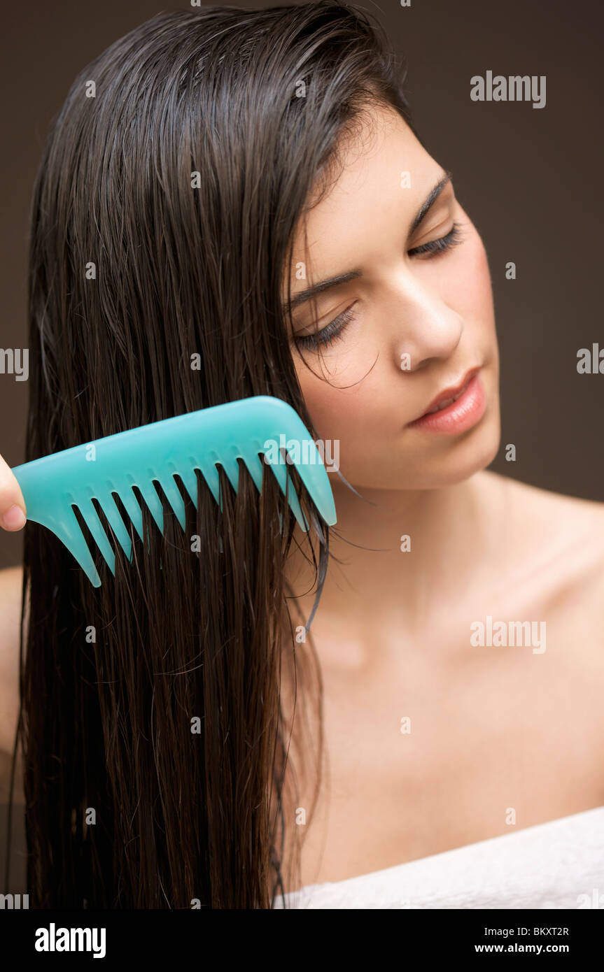 Wide tooth hi-res stock photography and images - Alamy