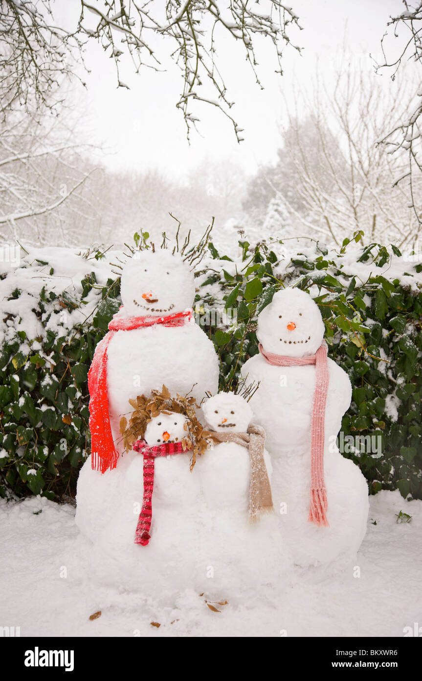 Snowmans hi-res stock photography and images - Alamy