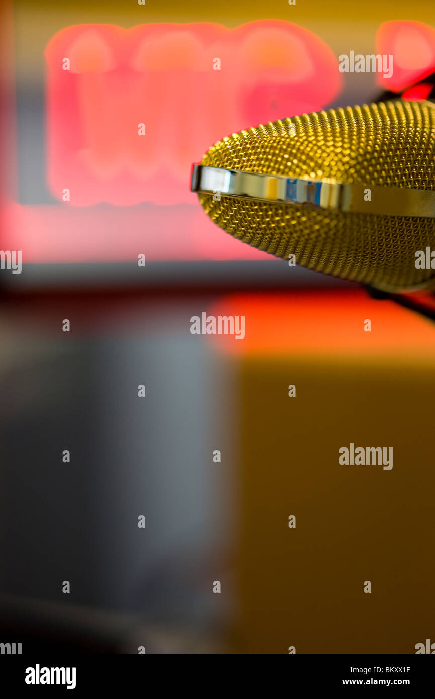 Gold disc interior hi-res stock photography and images - Alamy