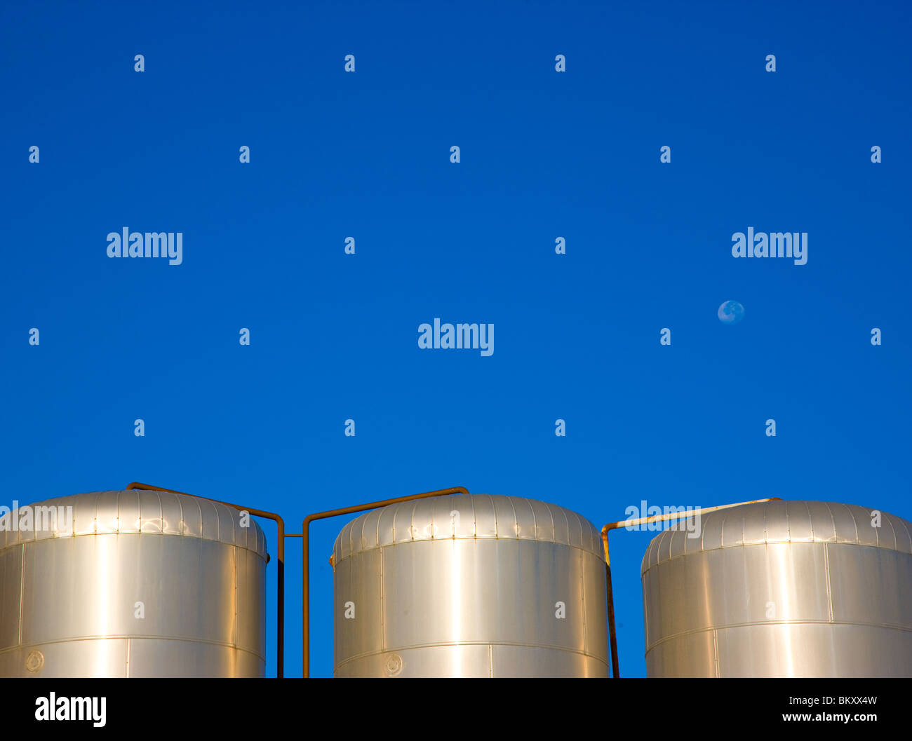 Metal Storage Tanks High Resolution Stock Photography and Images - Alamy