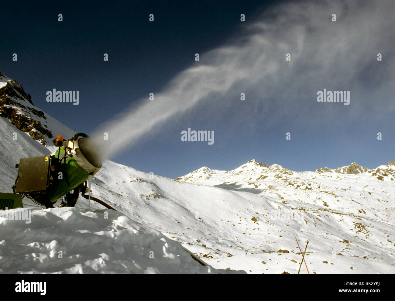 Mountain machine hi-res stock photography and images - Alamy