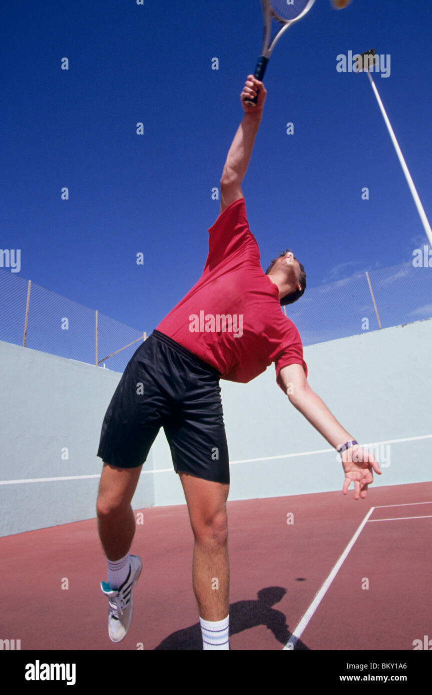 Tennis serve form hi-res stock photography and images - Alamy