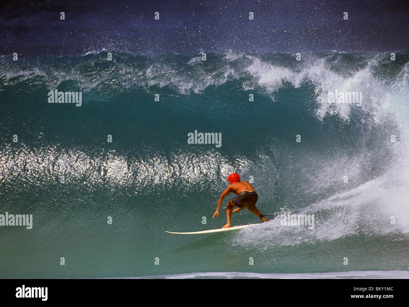 Surfing wave cutting hi-res stock photography and images - Alamy