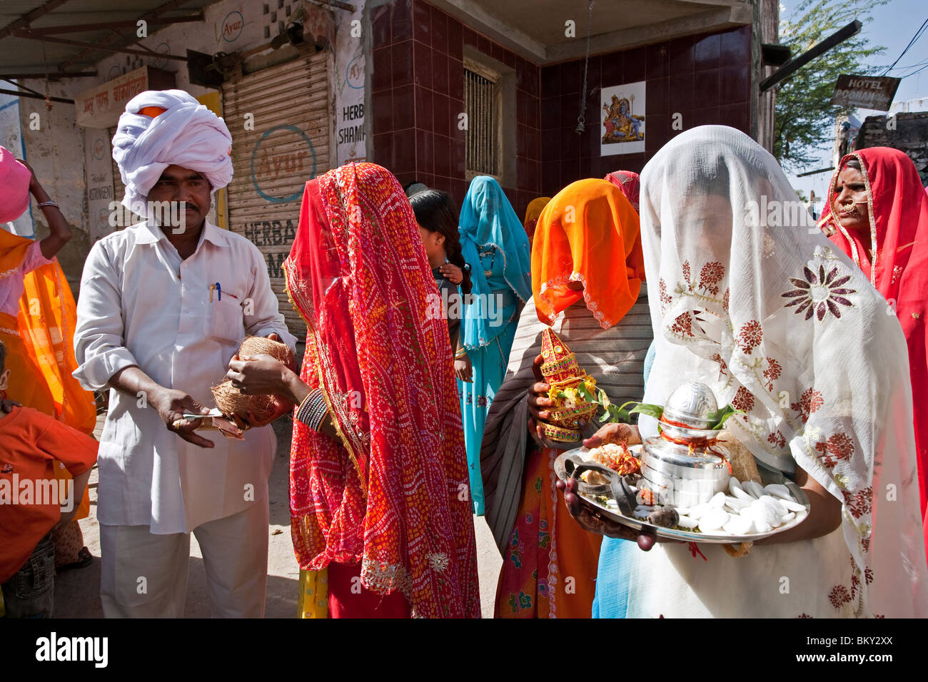Family wedding procession. Pushkar. Rajasthan. India Stock Photo - Alamy