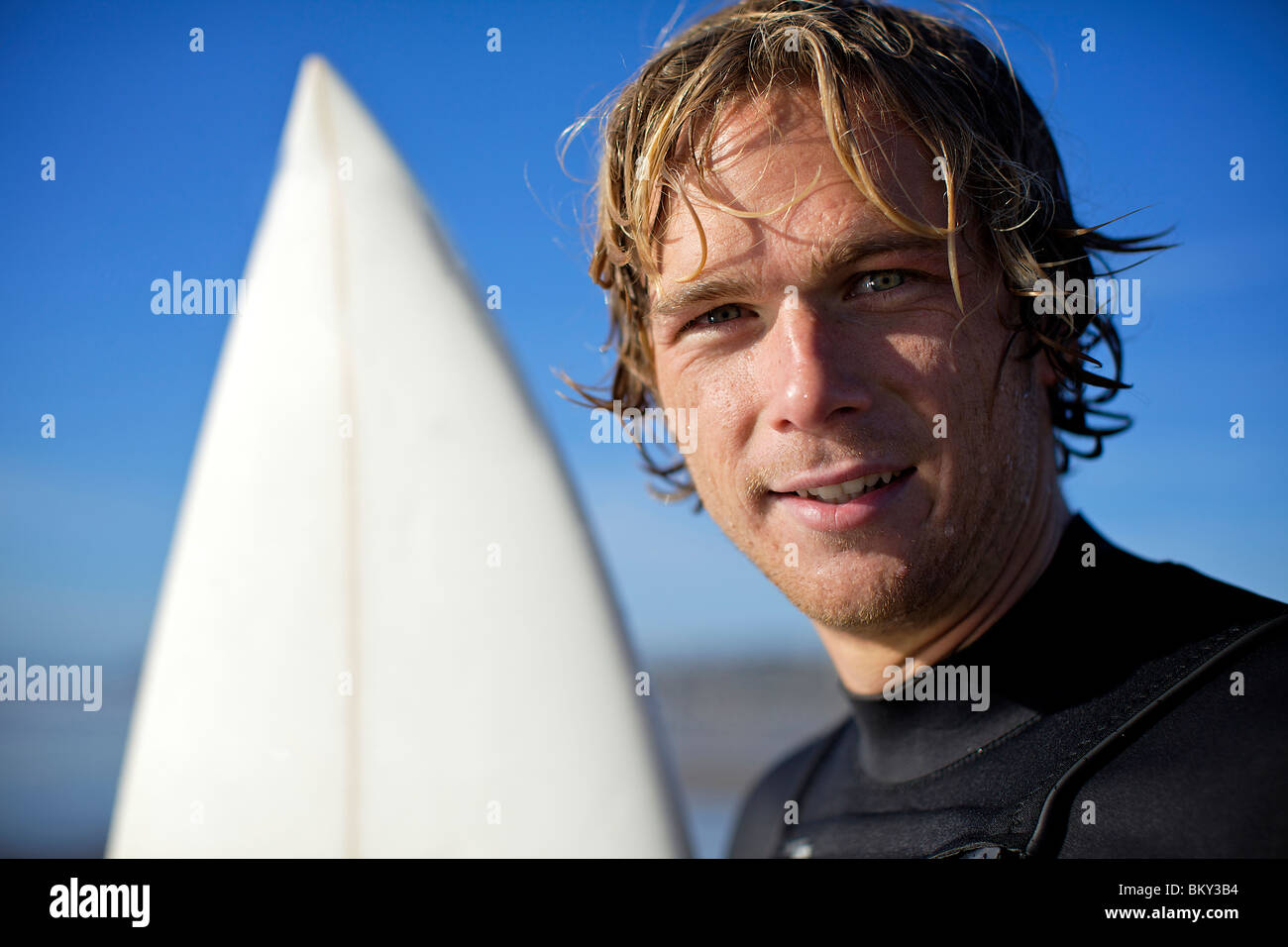 California surfer hi-res stock photography and images - Alamy