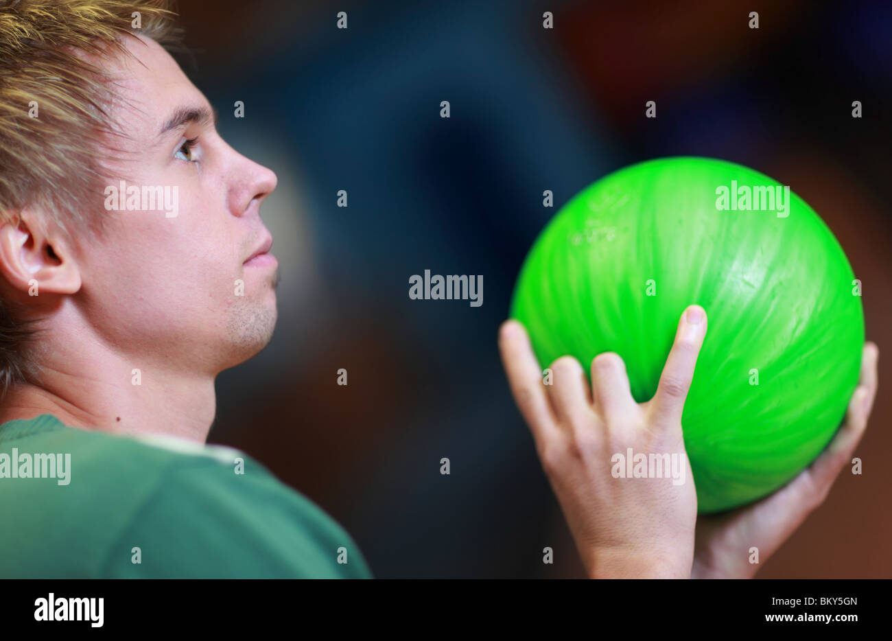 Green bowling hi-res stock photography and images - Alamy