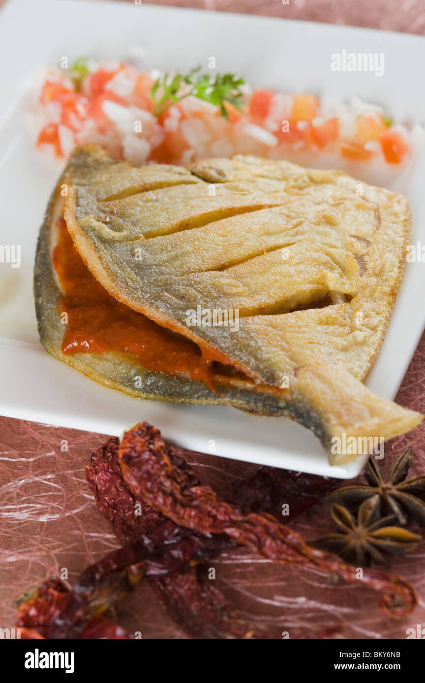 Pomfret main course hi-res stock photography and images - Alamy