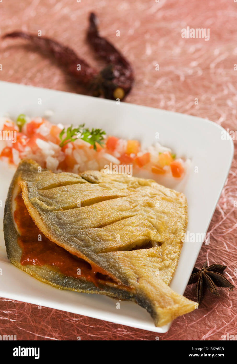 Pomfret main course hi-res stock photography and images - Alamy