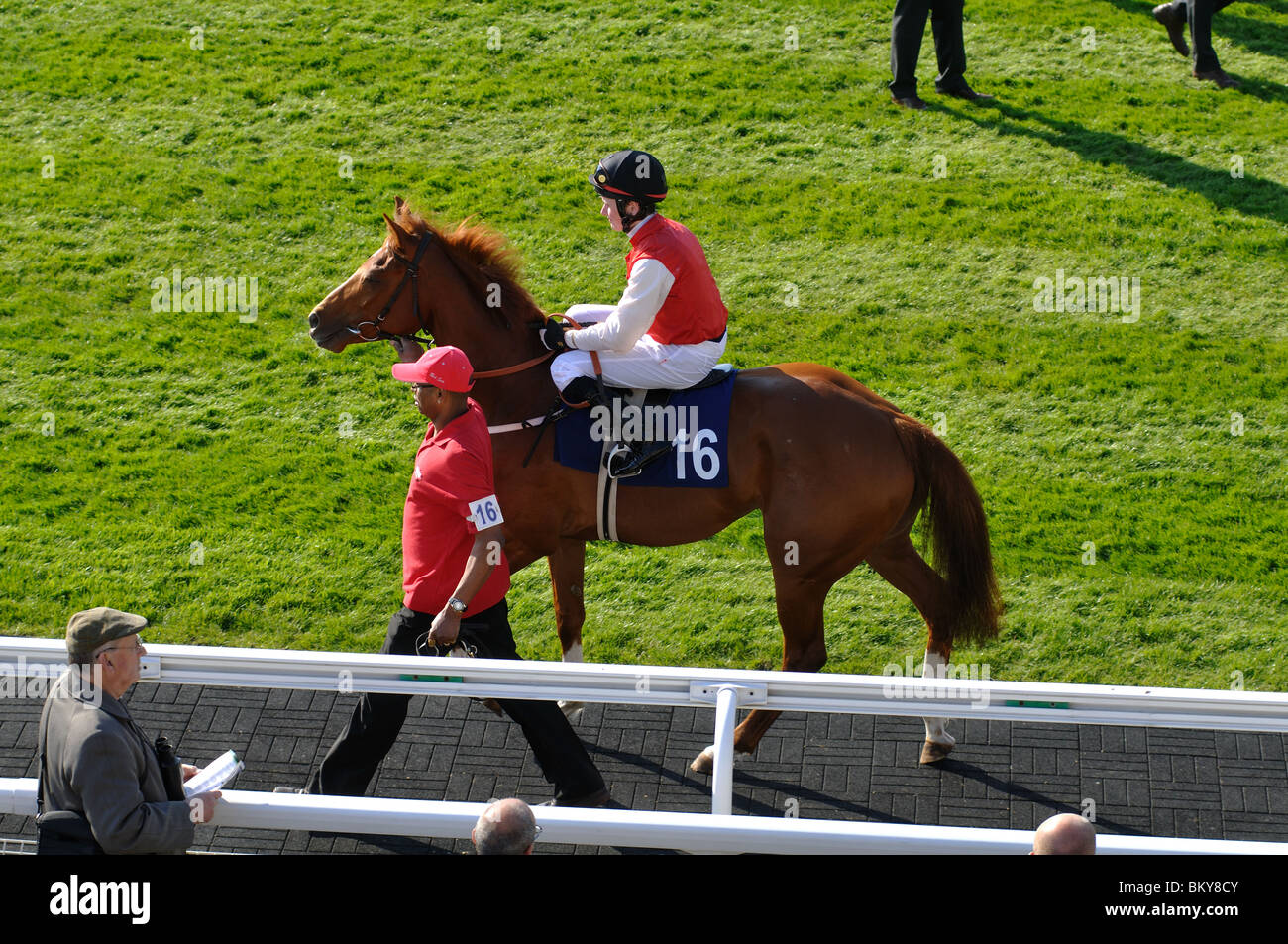 Jockeys parade ring hi-res stock photography and images - Alamy
