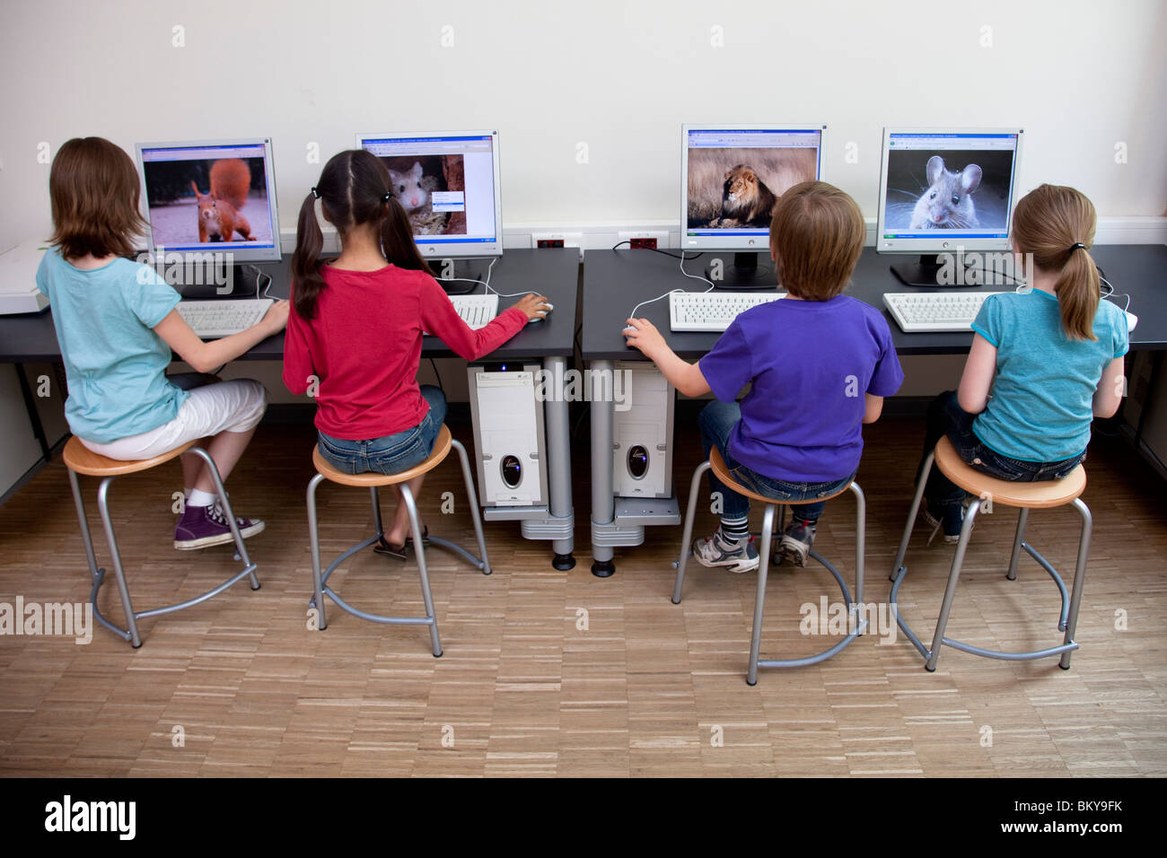 Pupils using computers, Hamburg, Germany Stock Photo - Alamy