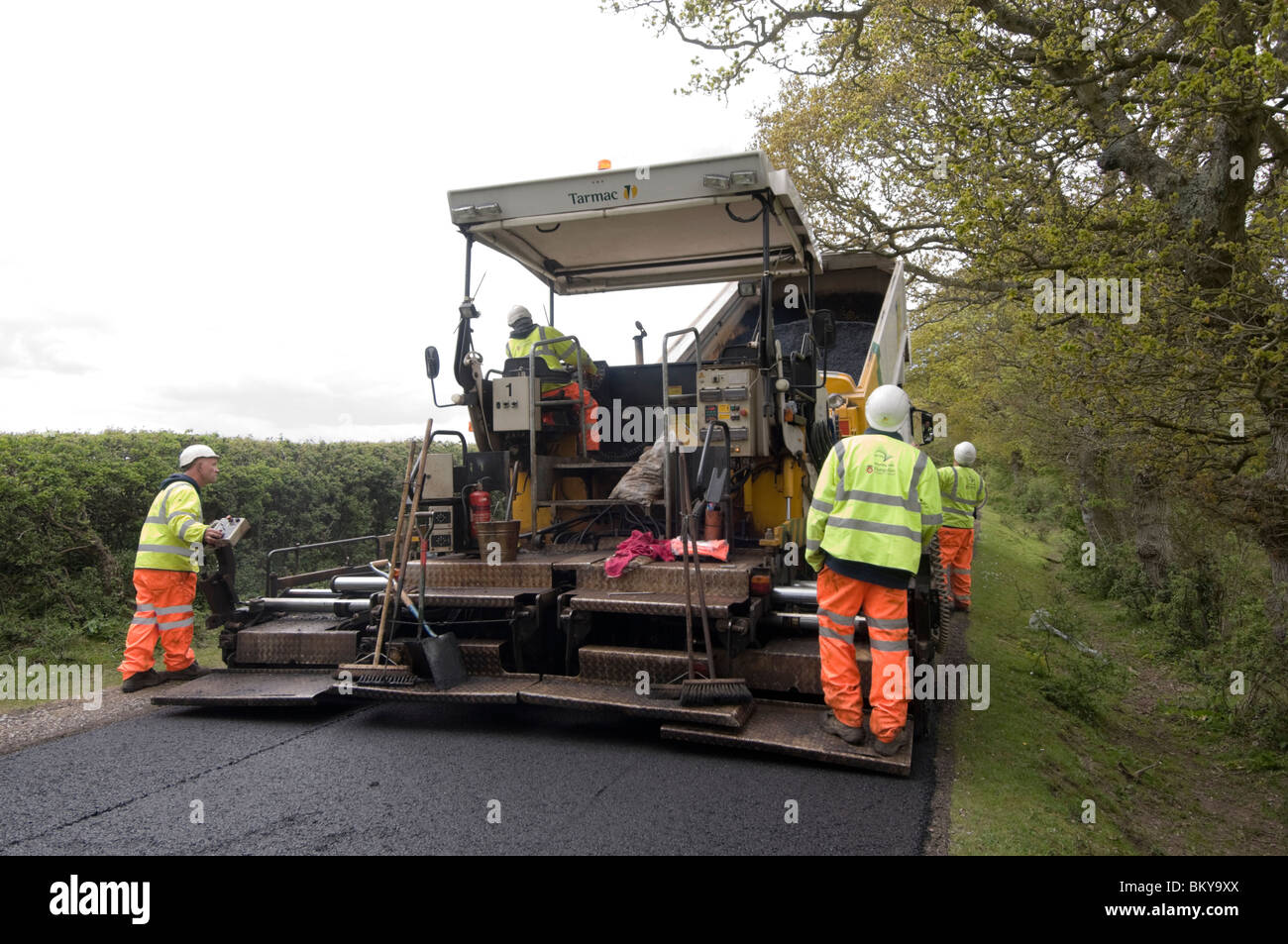 New tarmac road hi-res stock photography and images - Alamy