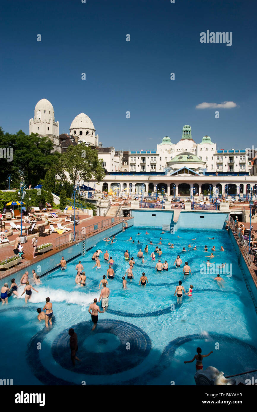 Open air baths hi-res stock photography and images - Alamy