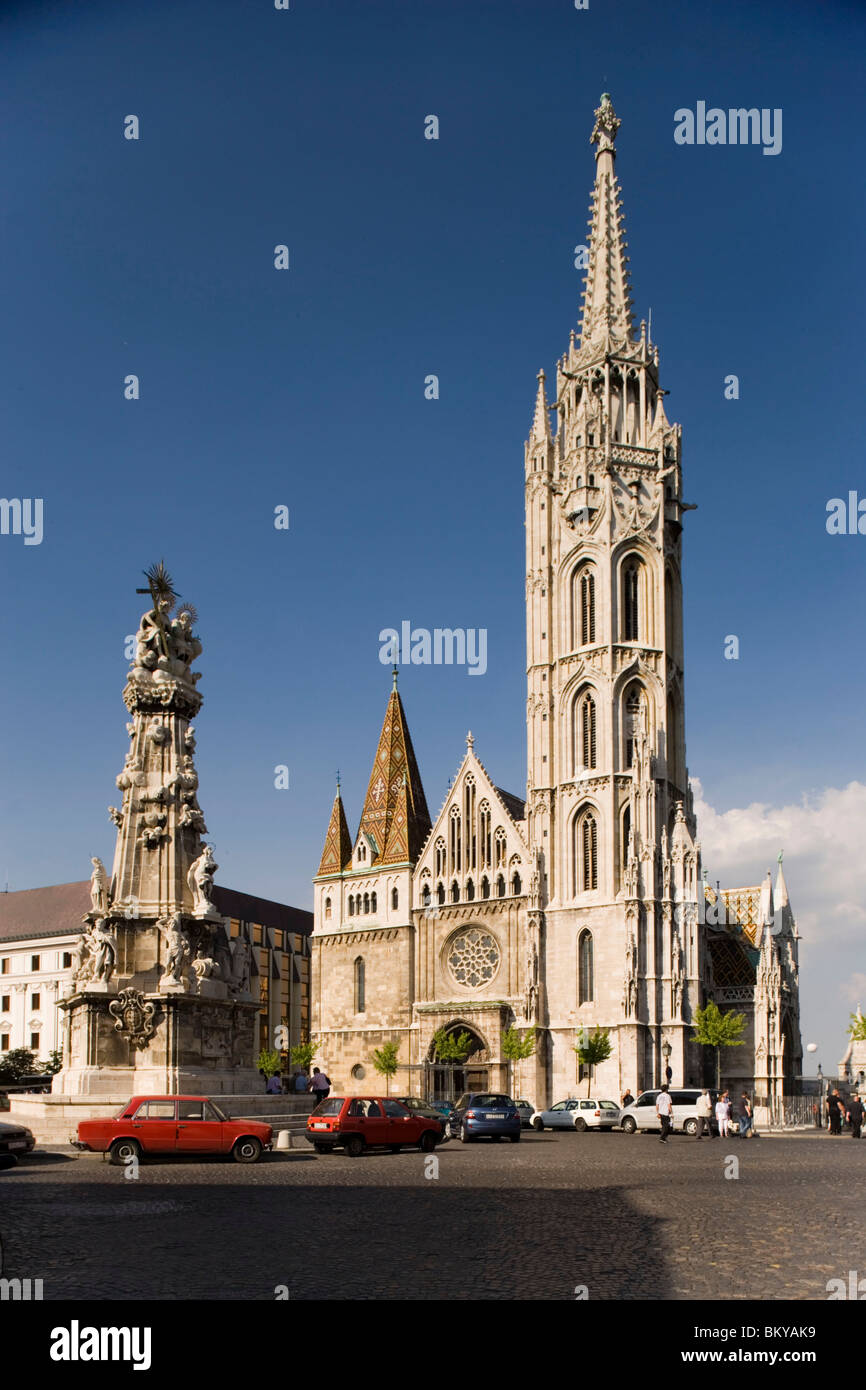 Statue of the Holy Trinity and Matthias Church, Statue of the Holy ...