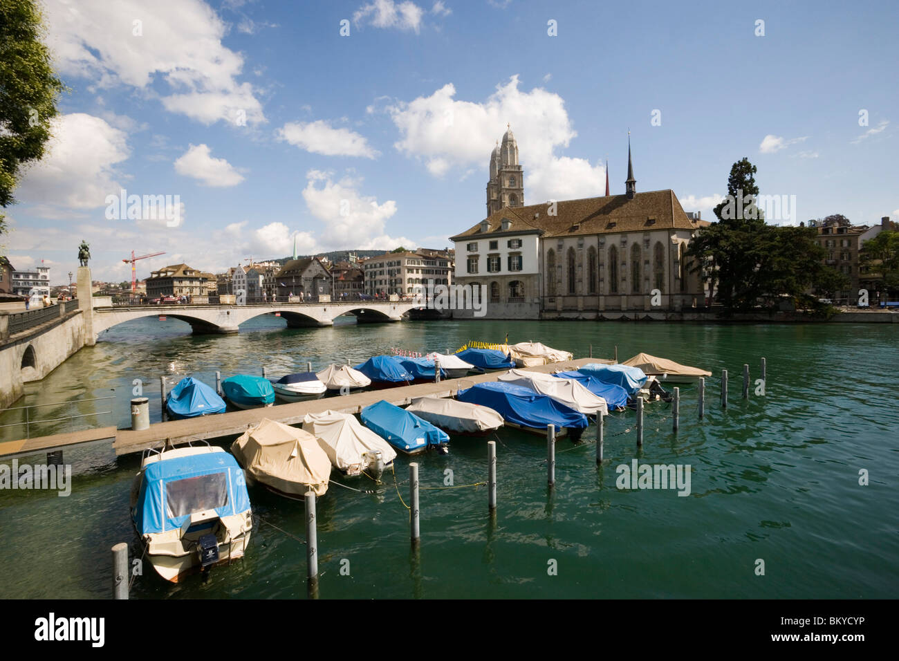 Muenster bridge and limmat river hi-res stock photography and images ...